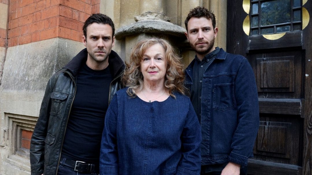 Cheryl Campbell and Philip Bretherton Lead the Cast of Dracula Tour