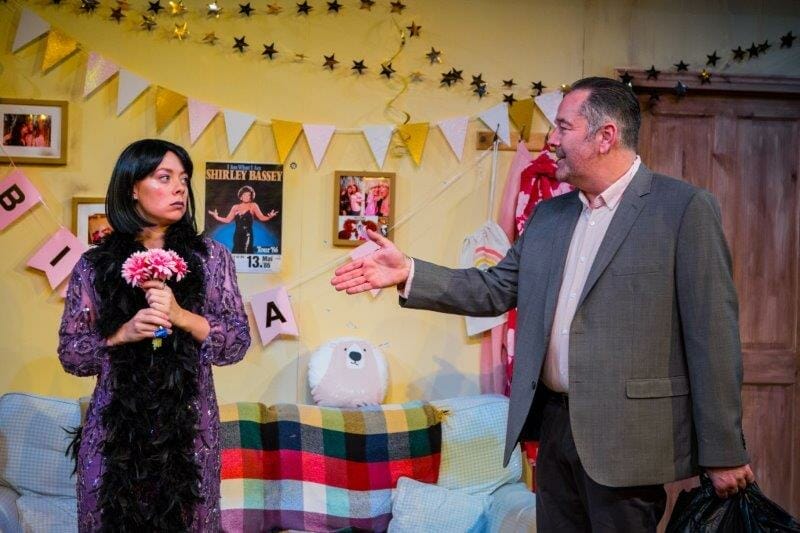 Review: In Lipstick at Pleasance Theatre - Theatre Weekly