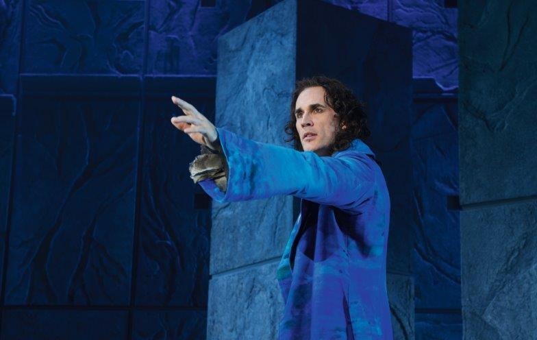 Review: Notre Dame de Paris at London Coliseum - Theatre Weekly