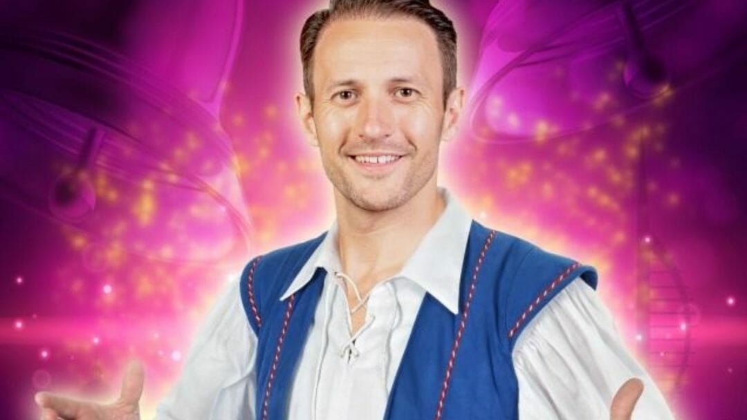 X Factor Star Sean Smith To Lead Panto Cast In Portsmouth At The Kings ...