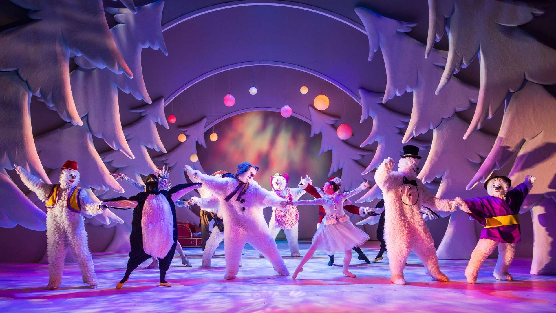 The Snowman Returns to The Peacock Theatre for Christmas - Theatre Weekly
