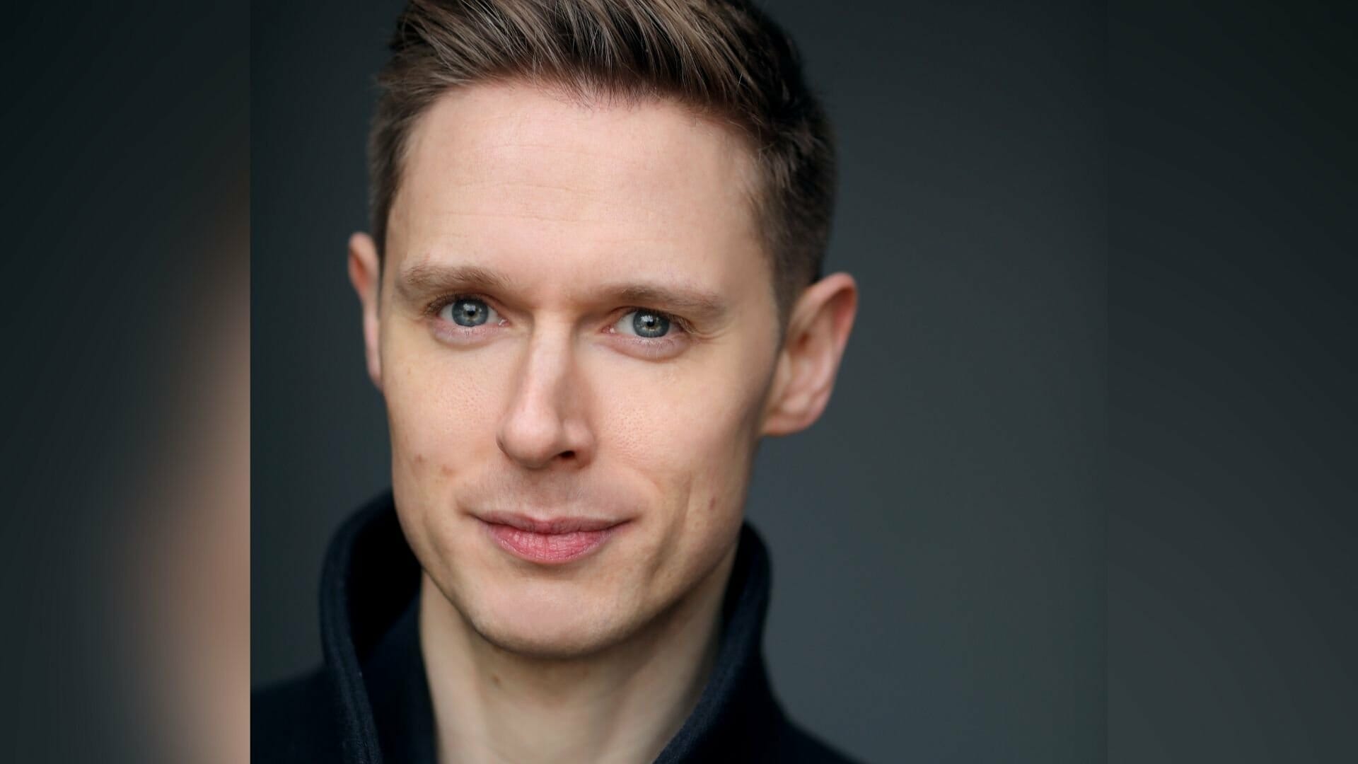 Interview: Samuel Barnett on Medium - Theatre Weekly