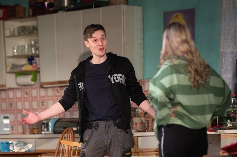 Review: The Kitchen Sink at Queen’s Theatre Hornchurch - Theatre Weekly