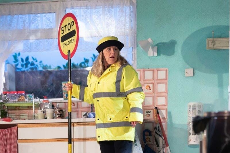 Review: The Kitchen Sink at Queen’s Theatre Hornchurch - Theatre Weekly