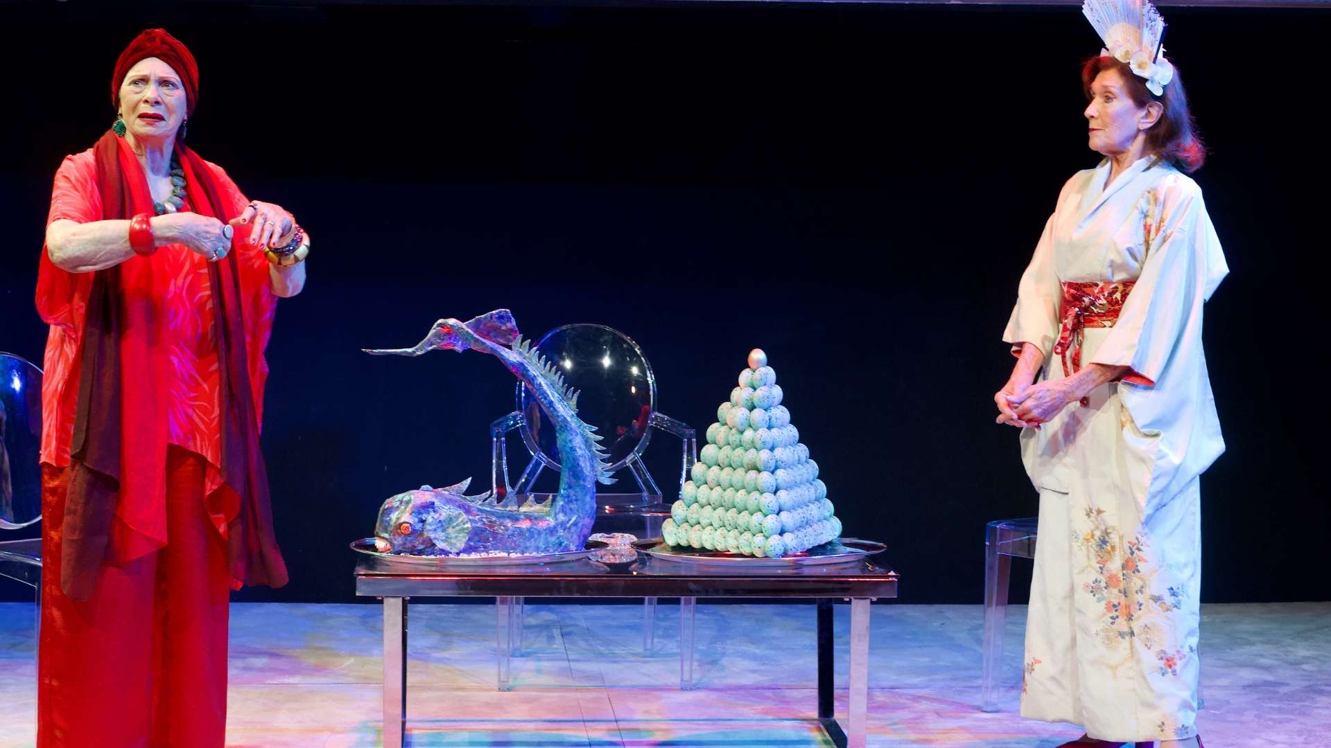 Review: The Milk Train Doesn’t Stop Here Anymore at Charing Cross ...