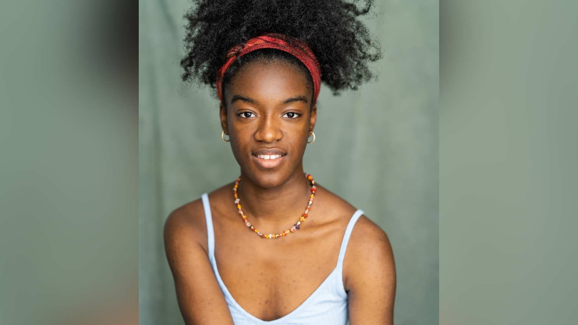 Interview: Halle Brown on Dolly Parton’s Smoky Mountain Christmas Carol ...