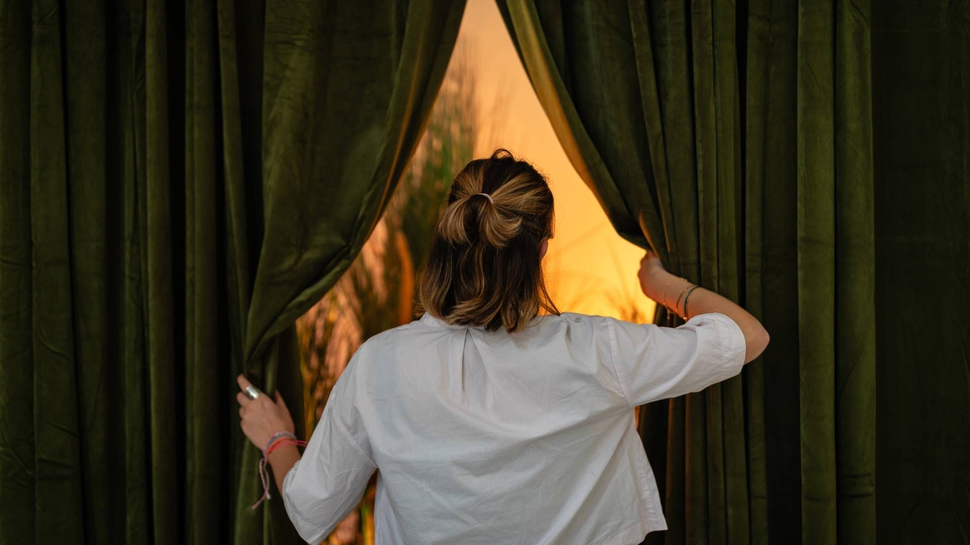 Theatre and wellness are fused together in new immersive show 'Intermission' from Riptide ...