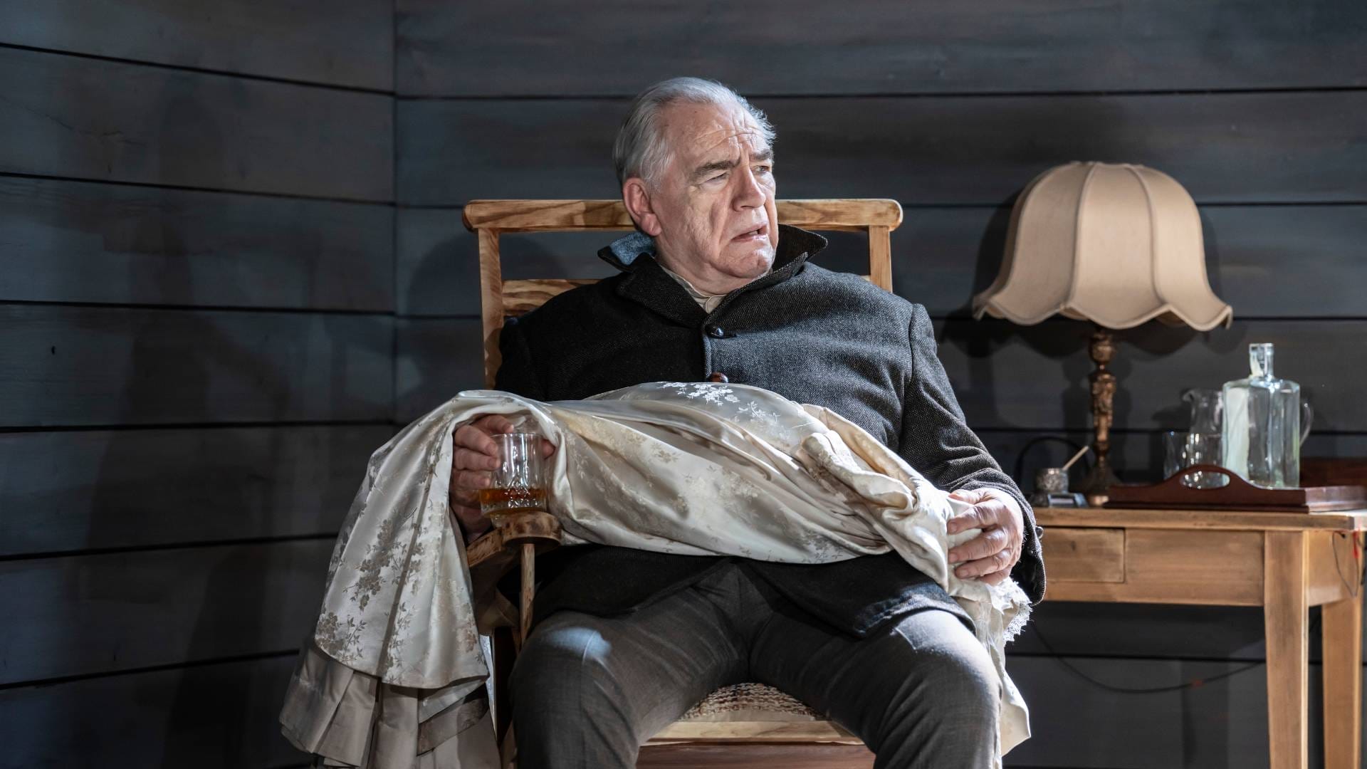 First Look: Long Day's Journey into Night at Wyndham's Theatre ...